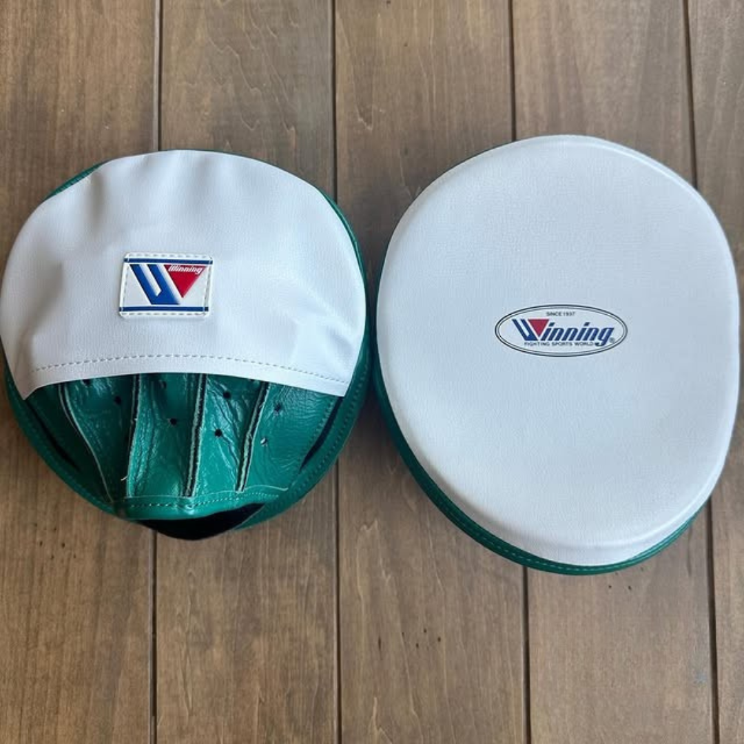 Winning White/Green Punching Mitts for Boxing Training | Focus Pads fo ...