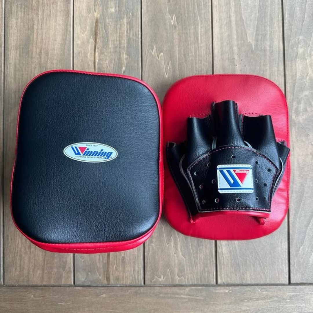 Winning Black/Red Style Focus Mitts Boxing Training Pads for Coaches ...