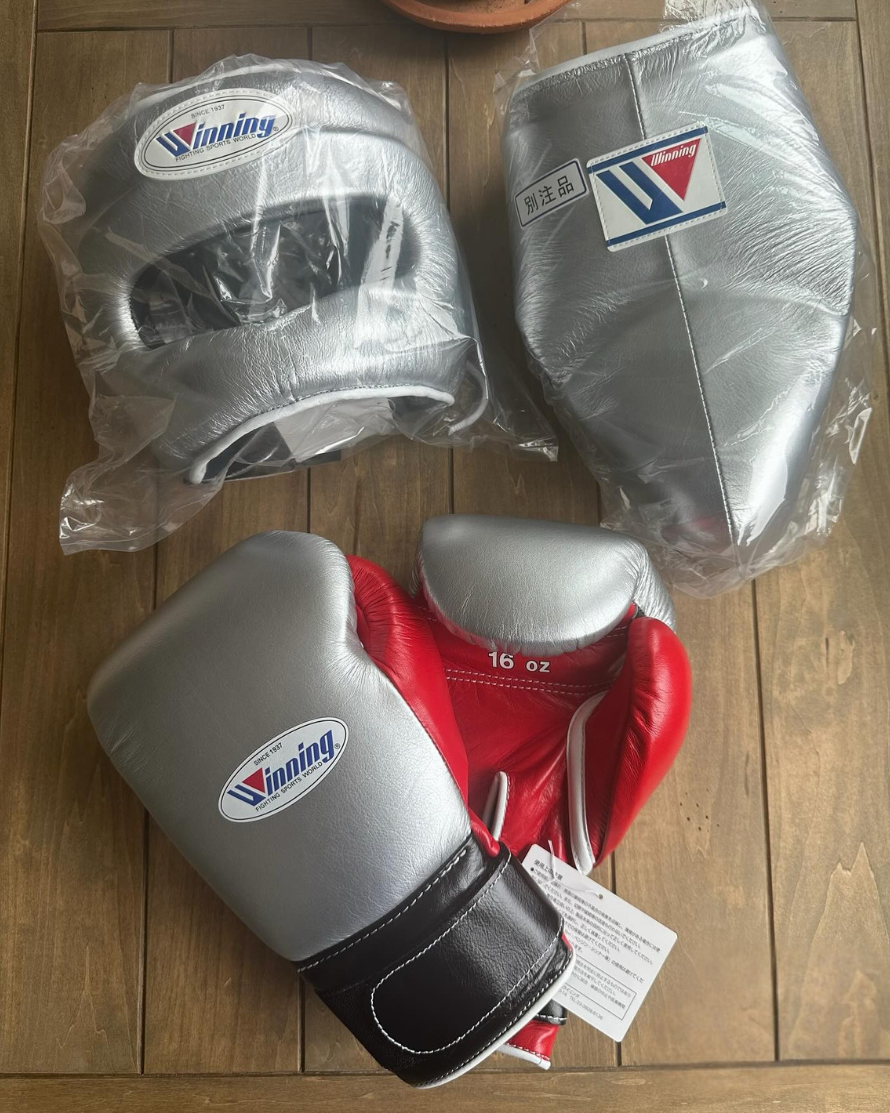 Winning Professional Boxing Glove Set - Customizable - Elite Protectio ...