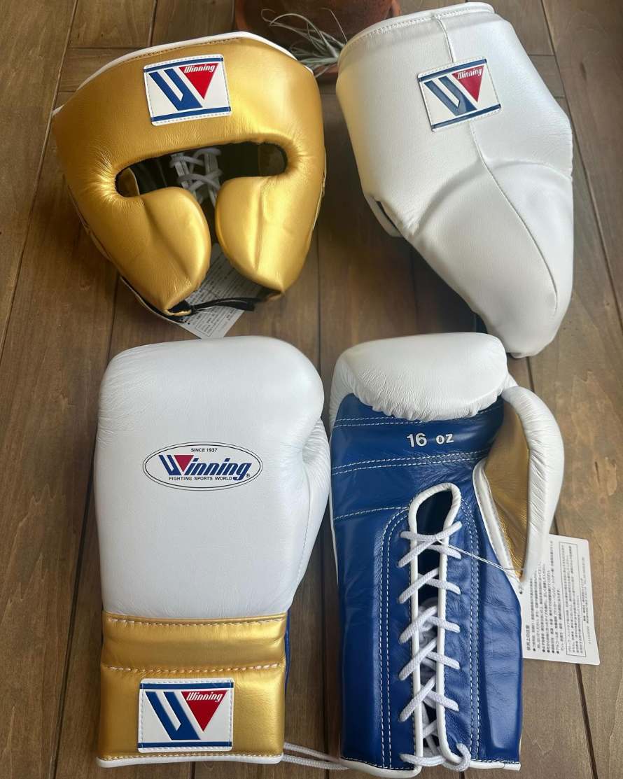 Customizable Winning White/Gold Boxing set | winning Headguard and Gro ...