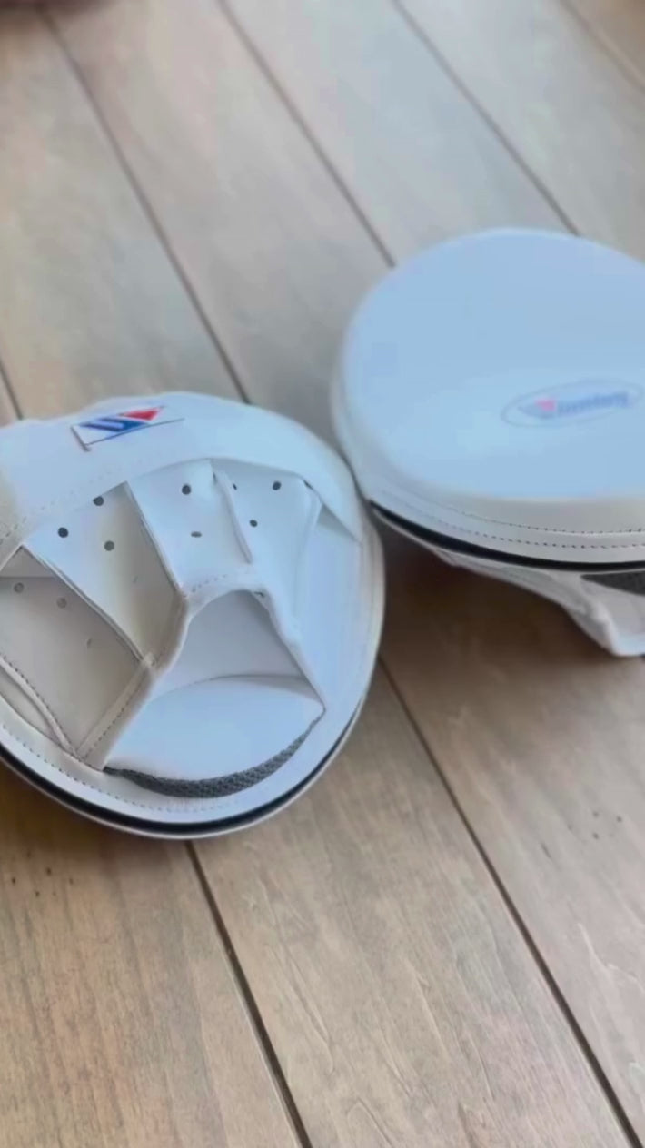 Winning White Boxing Punching Mitts | Professional Focus Pads for Trai ...